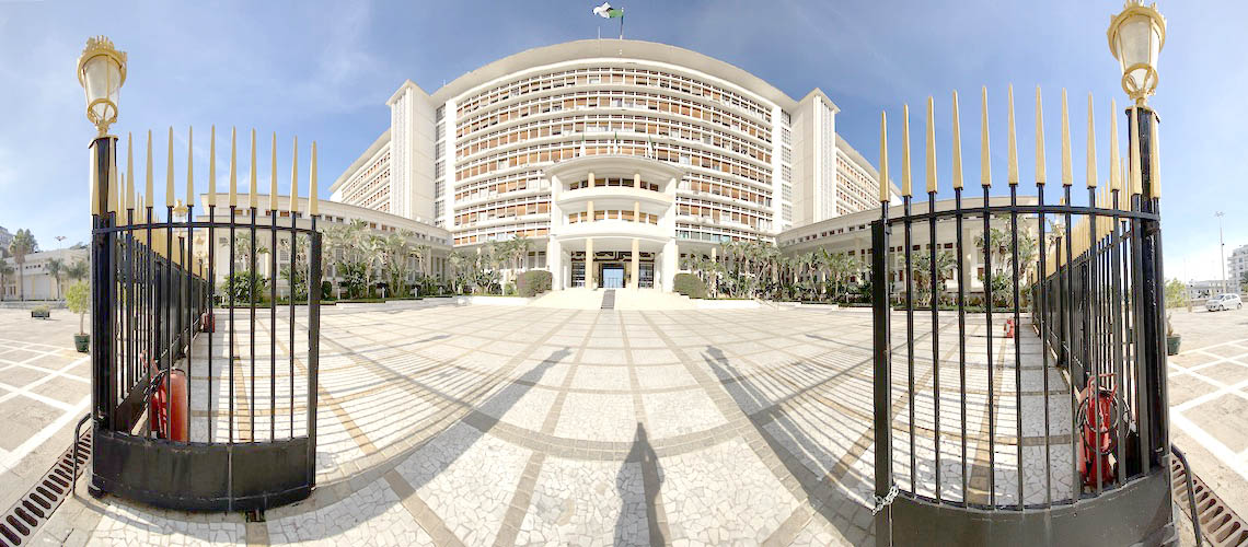 Réunion du Gouvernement : Examen de décrets exécutifs et d'exposés relatifs à plusieurs secteurs ...